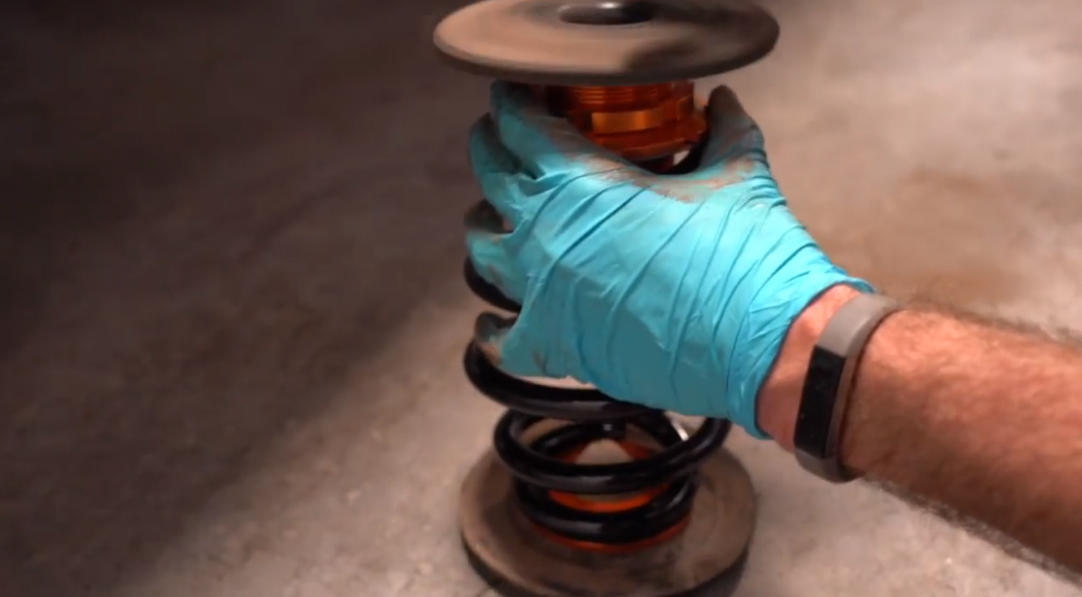 How to Install Coilovers on a BMW E36 328i | MaXpeedingRods Blog